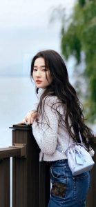 Top 99+ Ảnh gái xinh làm hình nền cho điện thoại, laptop