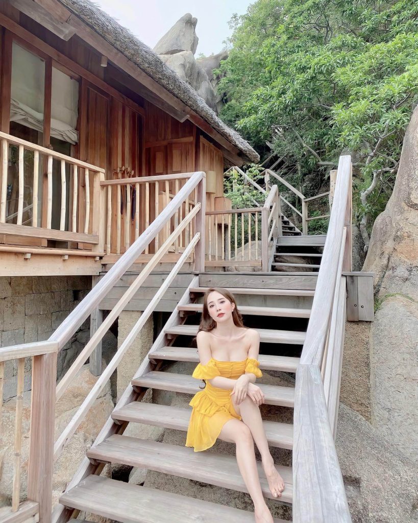 99+ Diễn viên Quỳnh Nga bikini sexy khoe đường cong quyến rũ